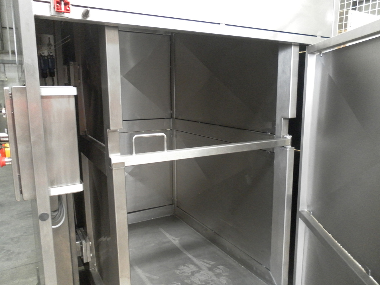 Stainless Steel Goods Lift