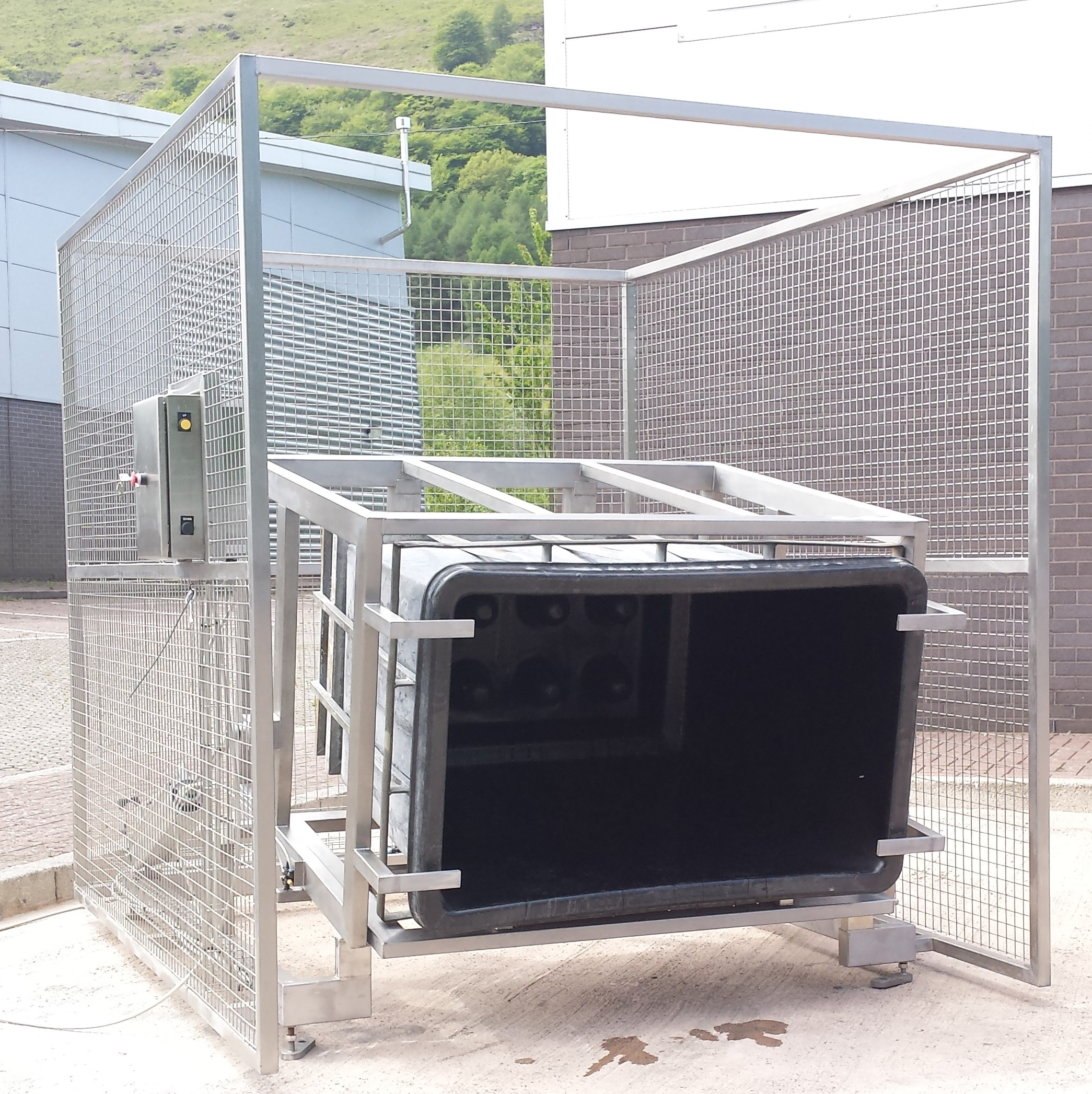 Pneumatic Bin Tipper