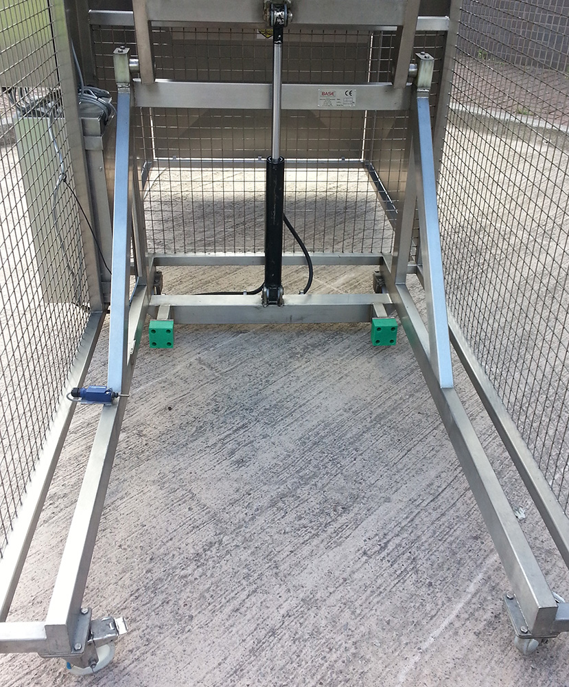 Waste Bin Tipper