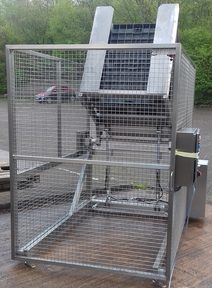 Guarded Bin Tipper