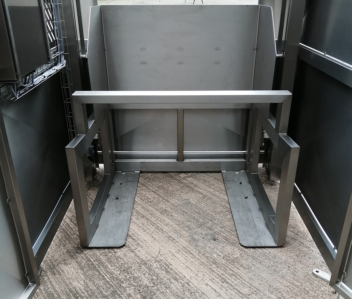 Double Pillar Box Tipper