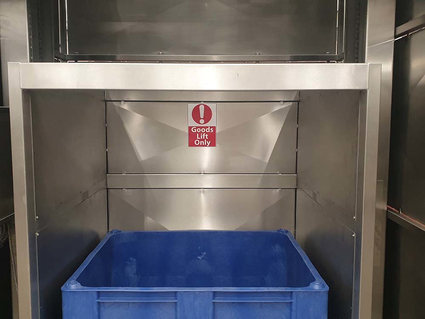 Dolav Platform Lift - PLM/600/3900/B/G